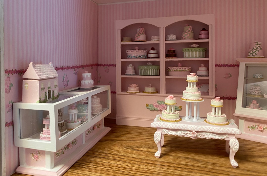 Dollhouse BAKERY COLLECTION 1:12 by Miniature Lane Furniture Table ...