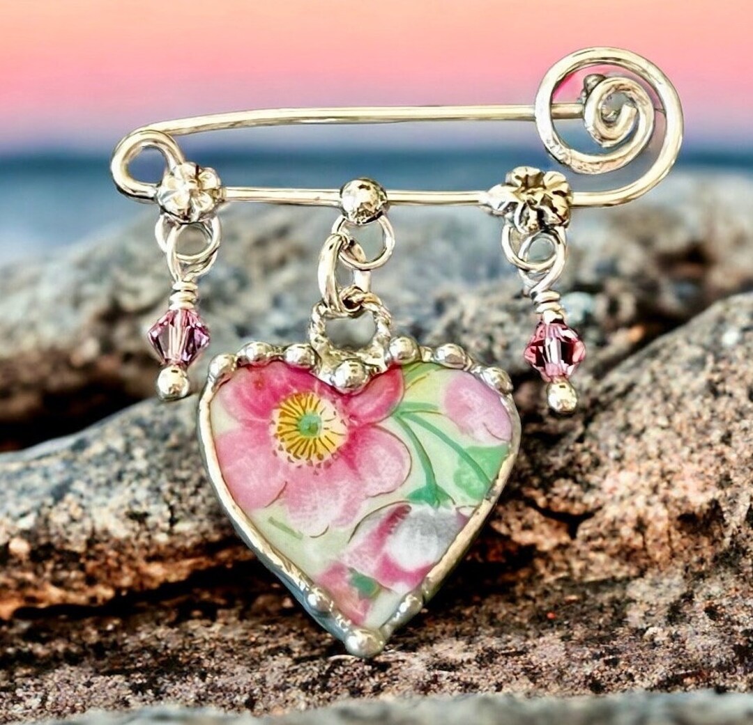 Brooch, Lapel Pin, Broken China Jewelry, Soldered Jewelry, Heart ...