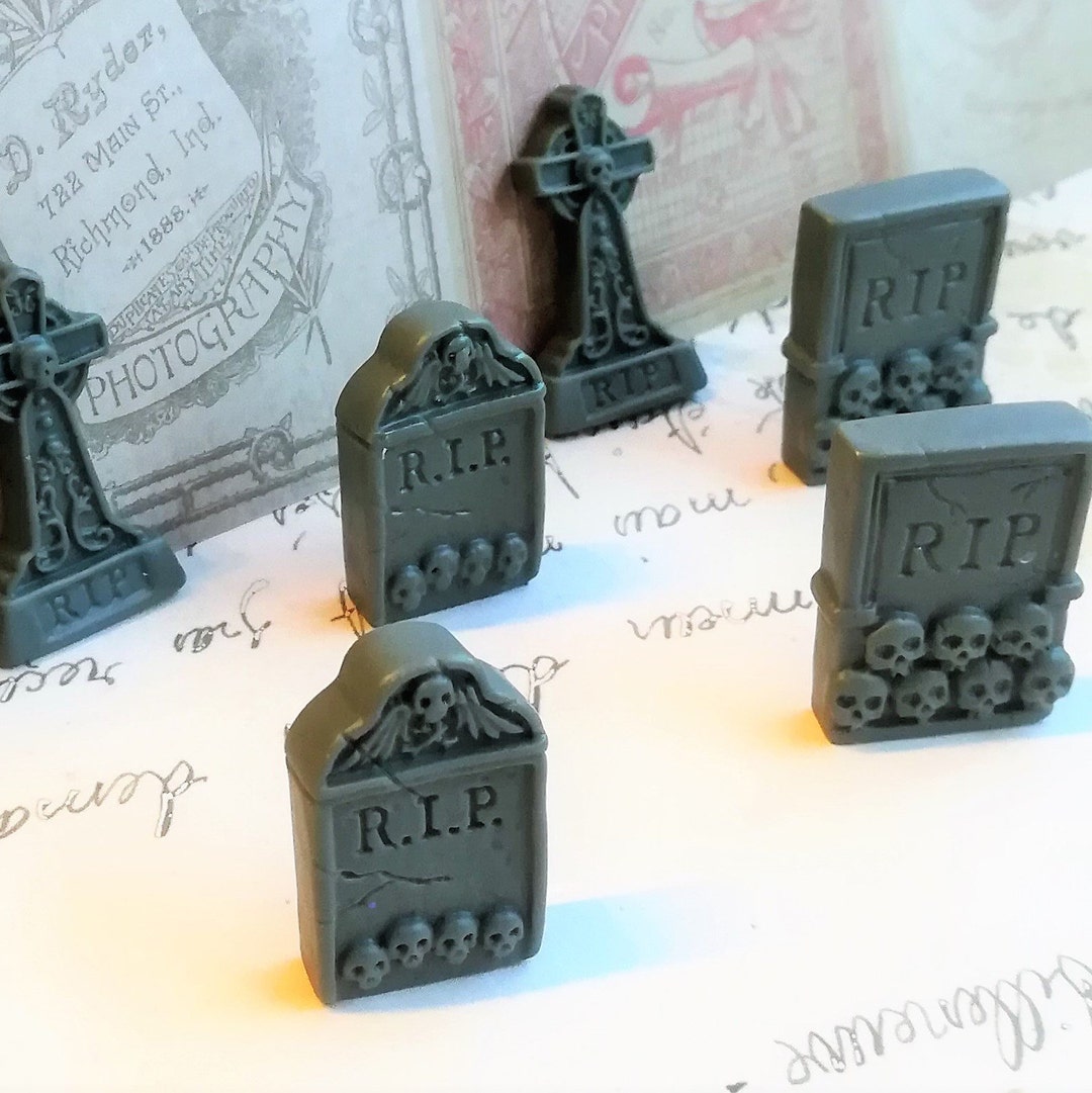 Resin Tombstone Miniatures: Grey Gothic Graveyard Decor (9pc) - Etsy