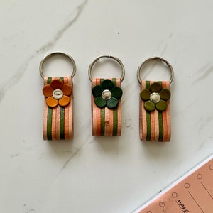 Memes Mini Flower Leather Key Ring in Colorful Set - Etsy