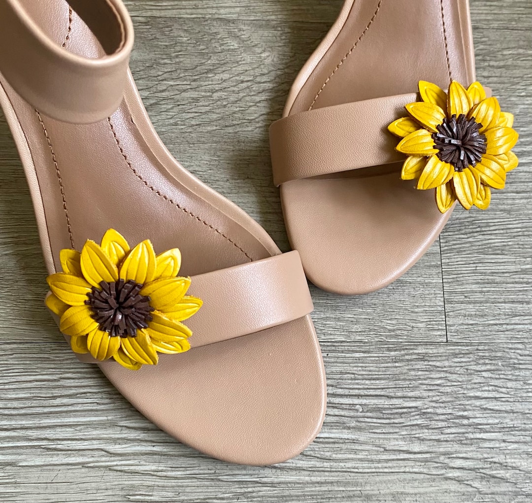 Mira’s Leather Flower Sandal/shoe Clips - Etsy
