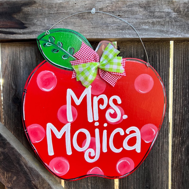 Apple Door Hanger - Etsy