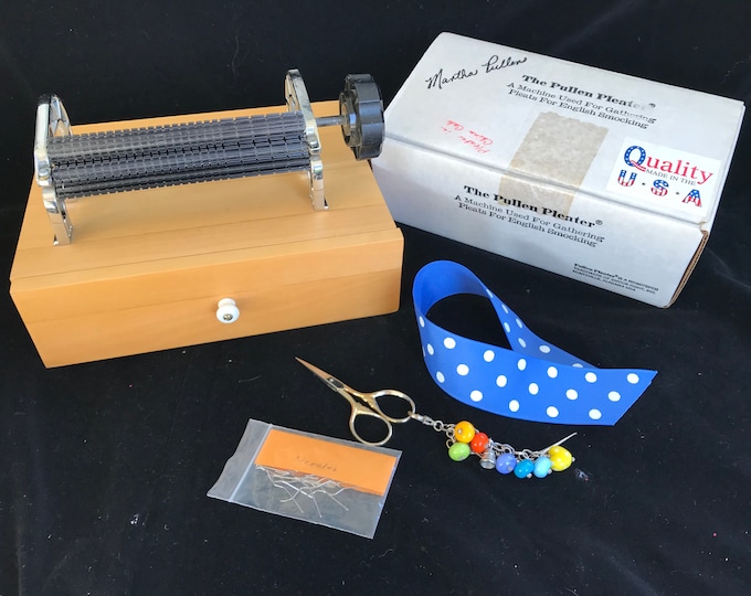 Martha Pullen Pleater for English Smocking 16 Rows W/original Box ...
