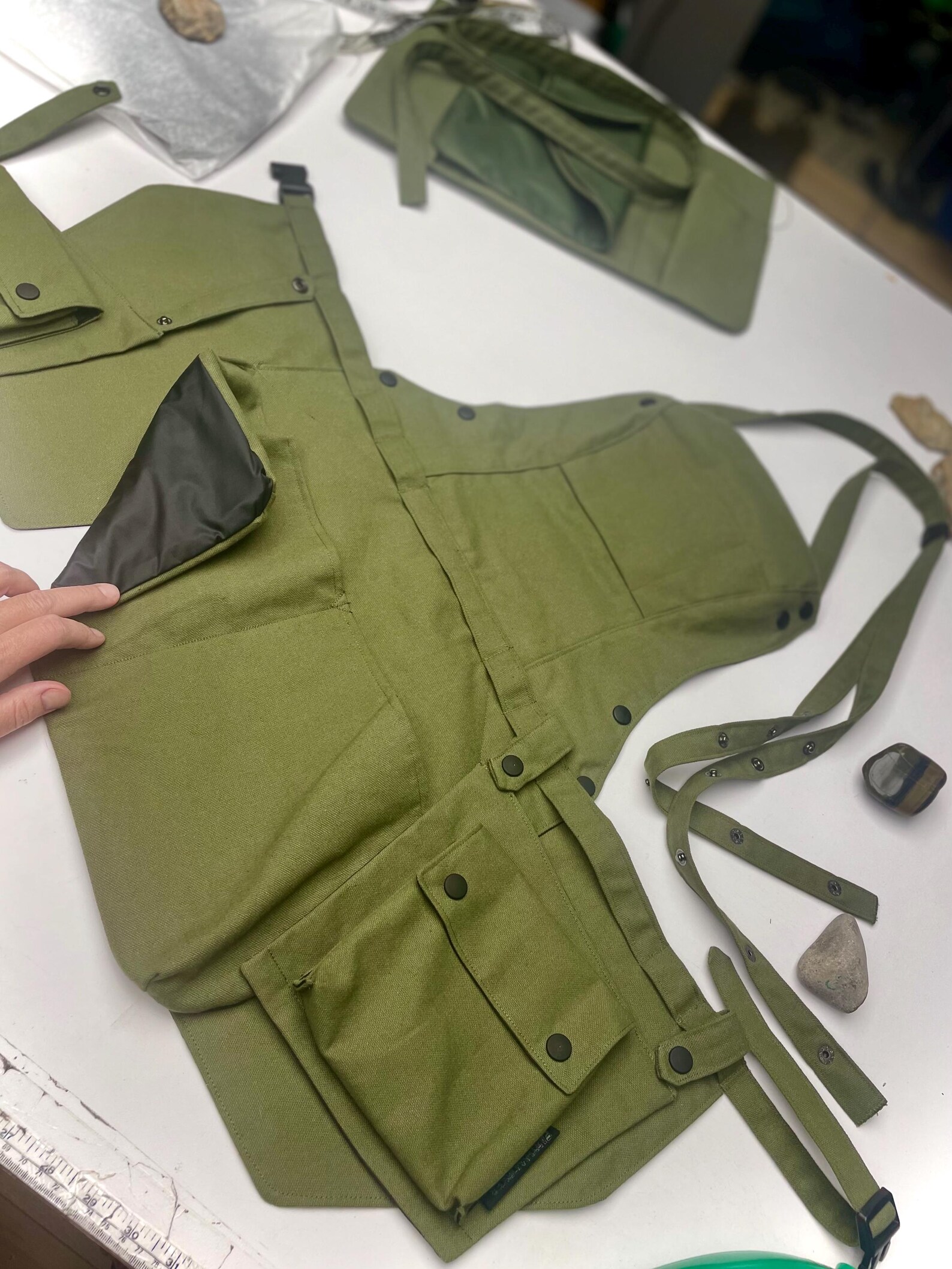 Woman at Work Canvas Heavy Duty Apron With Cargo Pockets - Etsy