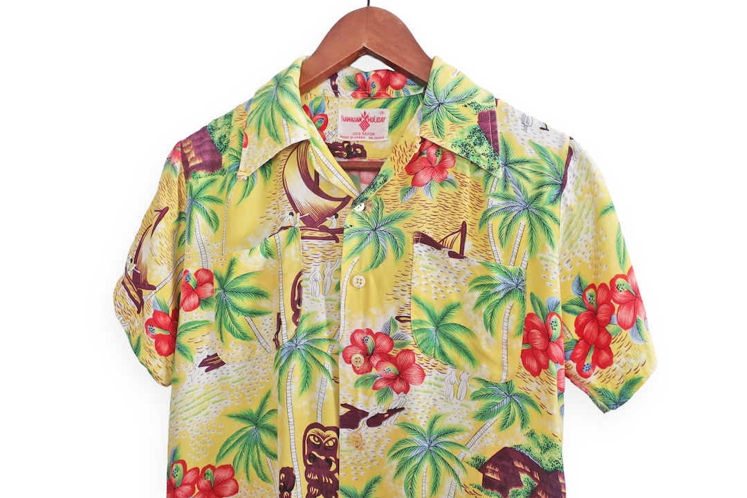 Vintage Aloha Shirt / Rayon Hawaiian Shirt / 1960s Yellow Aloha Tiki ...