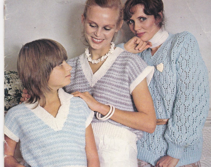 Paton's Knitting Pattern No 555 Patons Caressa vintage 1970s - Etsy