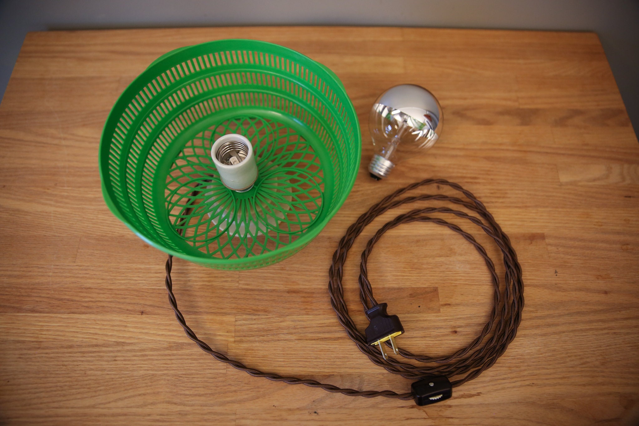 Vintage Colander Wall Lamp / Upcycled MCM Retro Lighting / Bright Green ...