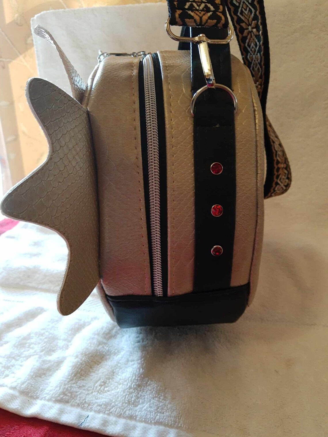 Dragon Hugo Handbag. Purse. Crossbody. Handmade. Unique. Cute. - Etsy