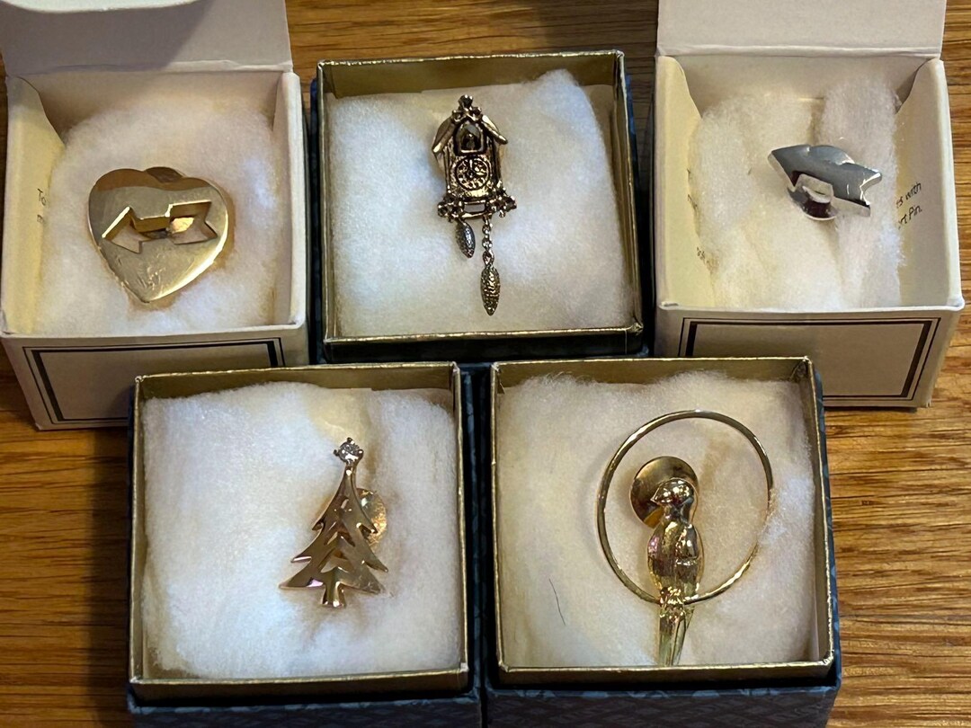Five Vintage Avon Lapel Pins/tack Pins Lot New in Boxes - Etsy