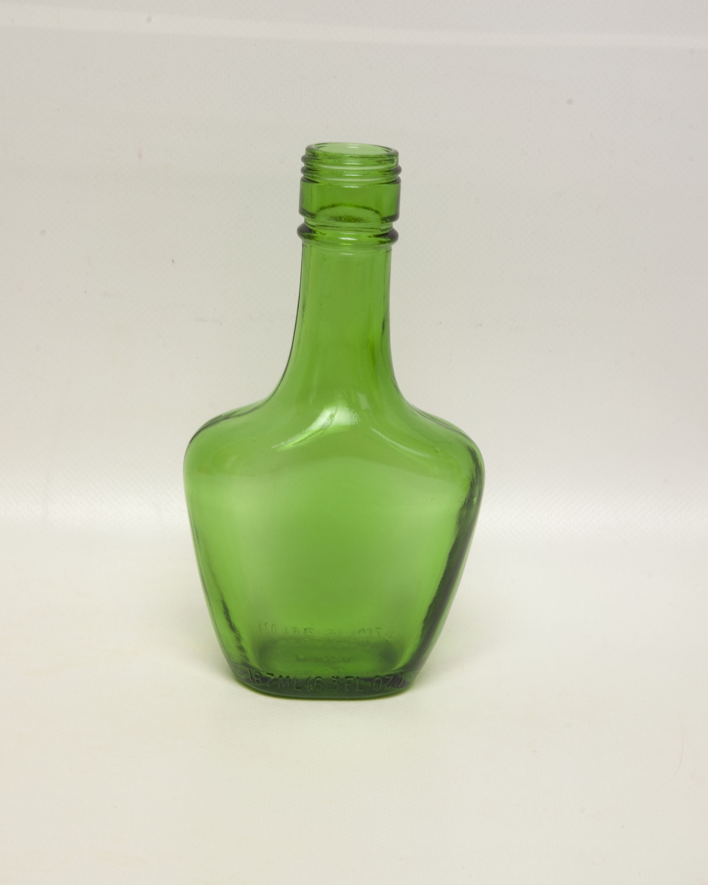 Vintage verde botella de vidrio esmeralda verde jar boticario | Etsy