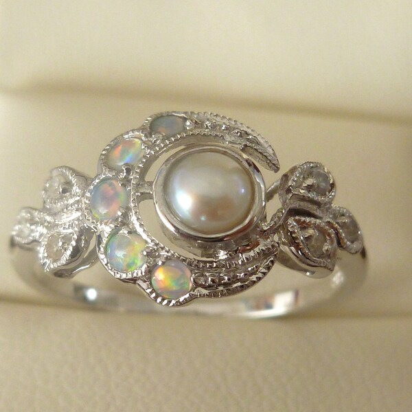 Opal and Pearl Ring - Etsy