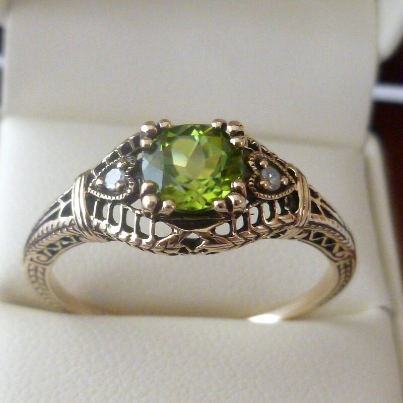 Vintage Peridot Ring - Etsy