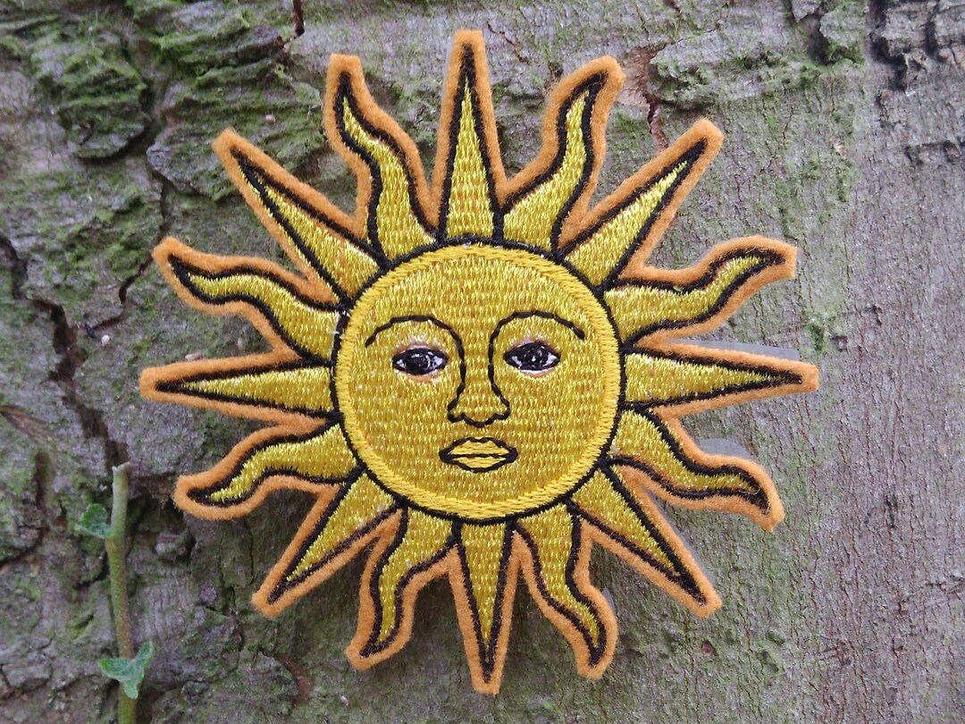 Sun in Splendour Medieval Embroidered Livery Badge / Emblem - Etsy
