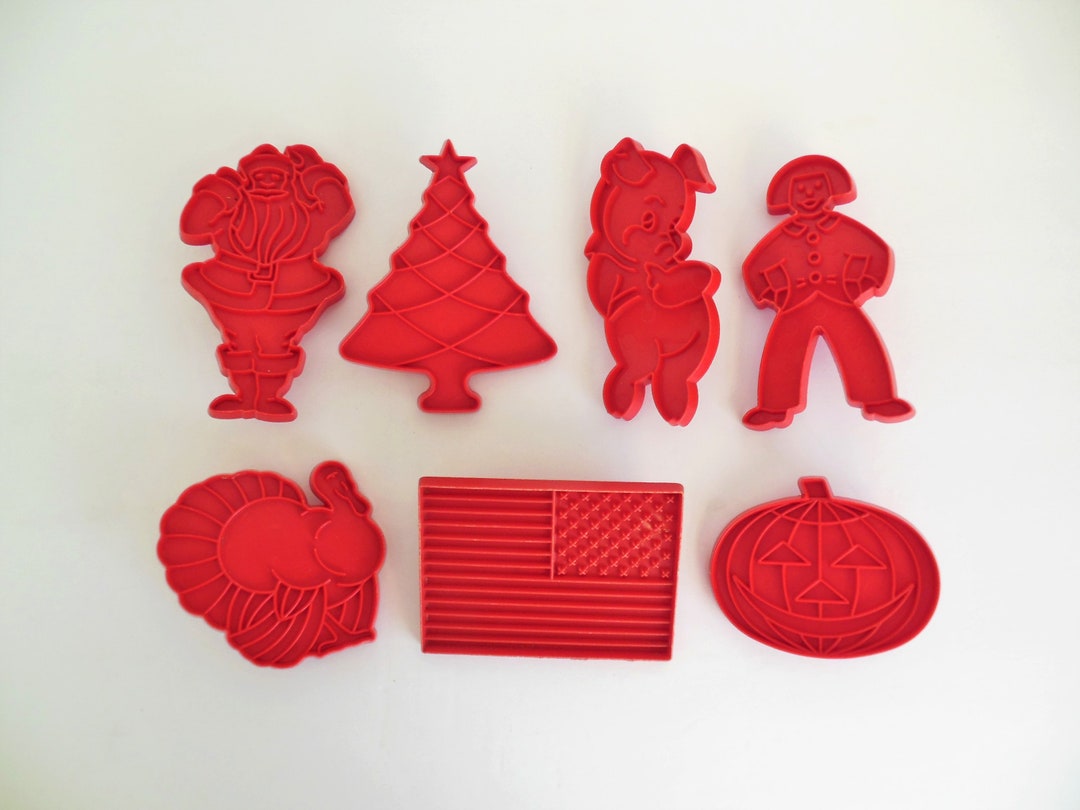 Red Plastic Cookie Cutters, Set of Seven, for Halloween Christmas ...