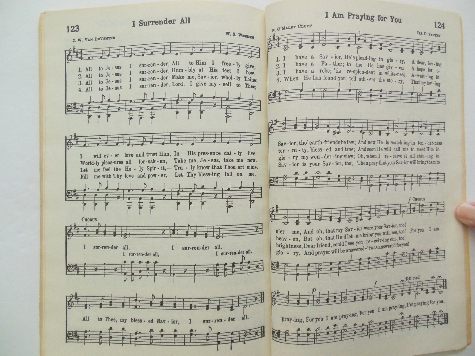 Conference Songbook Moody Bible Institute Copyright 1945, 135 Great ...