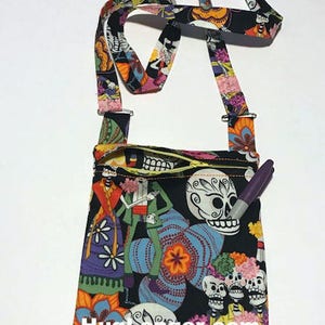 ITH Zippered Messenger Style Bag HL2059 Embroidery File - Etsy