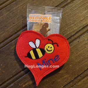 ITH Valentine Bee Card Treat Holder Embroidery File HL 1094 Valentine's ...