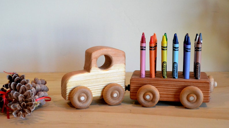 Crayon Truck 24 Crayola Crayons Redwood Magnetic - Etsy