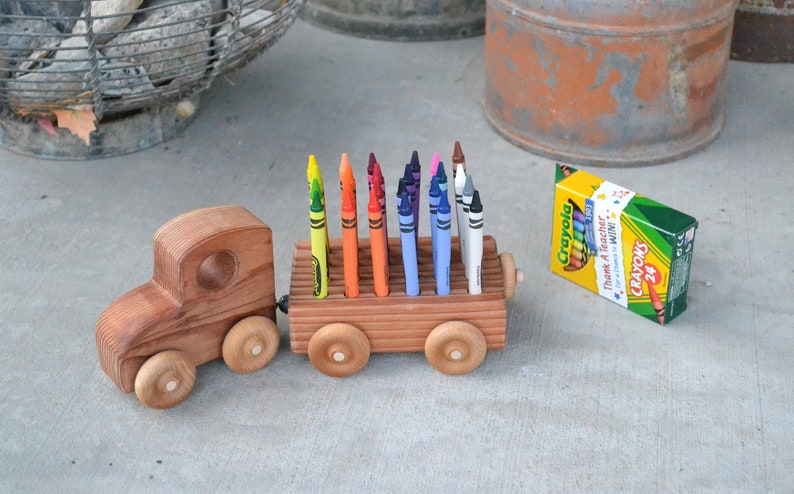Crayon Truck 24 Crayola Crayons Redwood Magnetic - Etsy