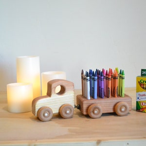 Crayon Truck 24 Crayola Crayons Redwood Magnetic - Etsy