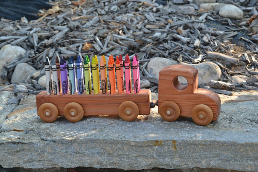 Crayon Truck, 24 Crayola Crayons, Redwood, Magnetic Conncectior - Etsy