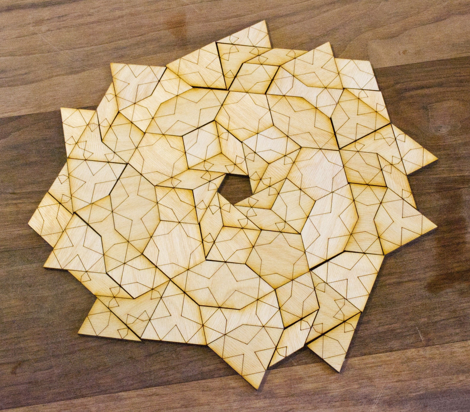 Girih Tiles, Penrose Tile, Pentagon Puzzle, Tile Puzzle, Physics Puzzle ...