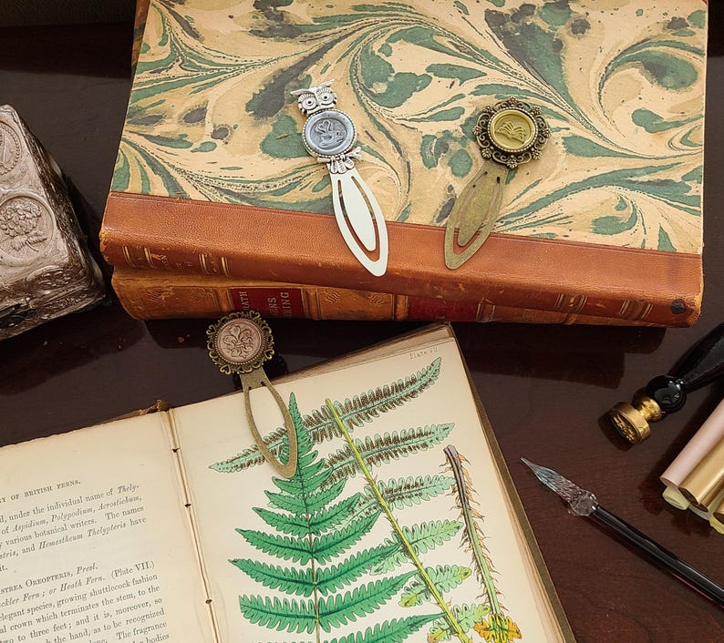 Vintage Style Wax Seal Bookmarks | Metal Reading Accessories Set (3) - Etsy