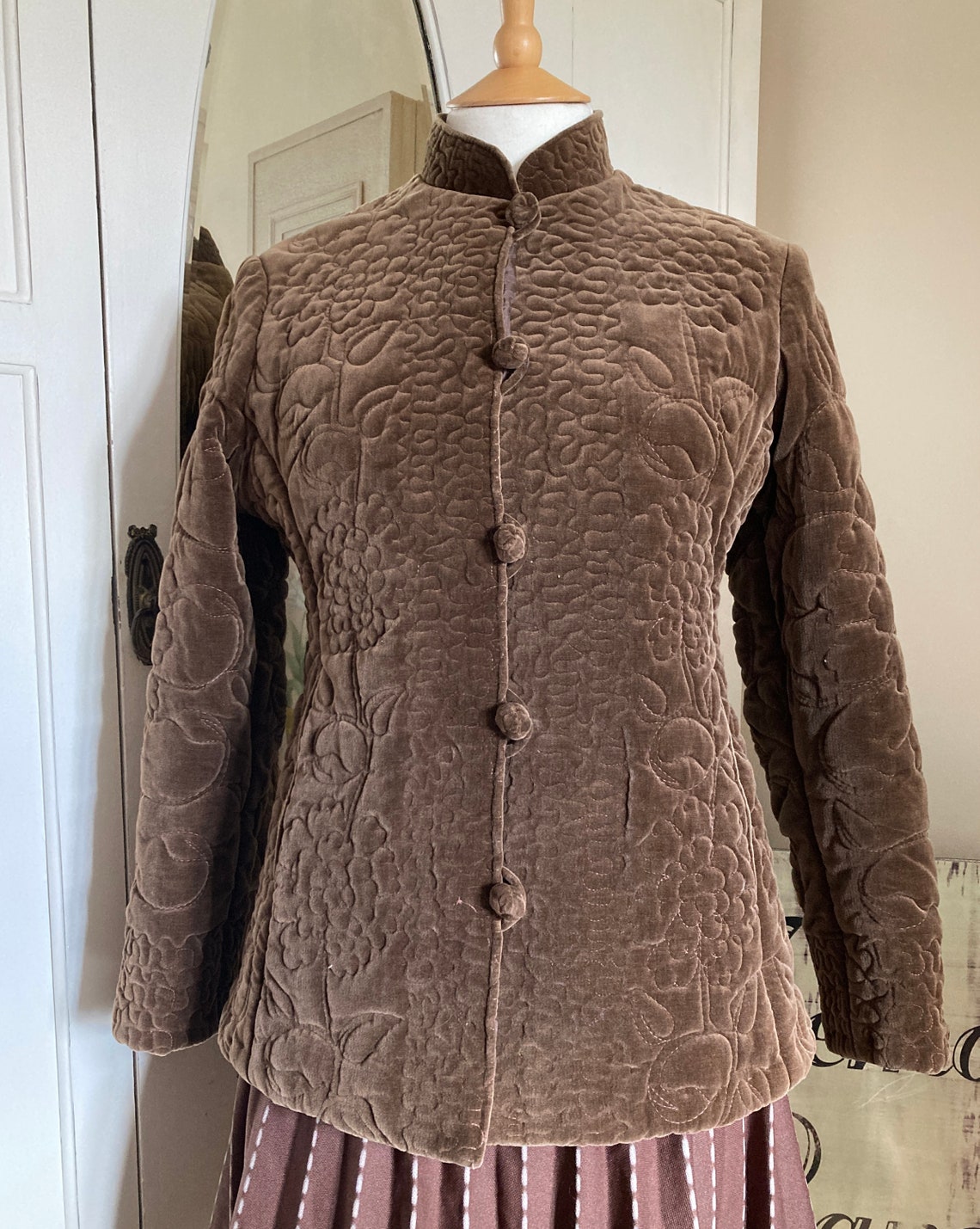 Vintage Retro 90s Chinese Style Padded Winter Jacket Brown. Medium 10/ ...
