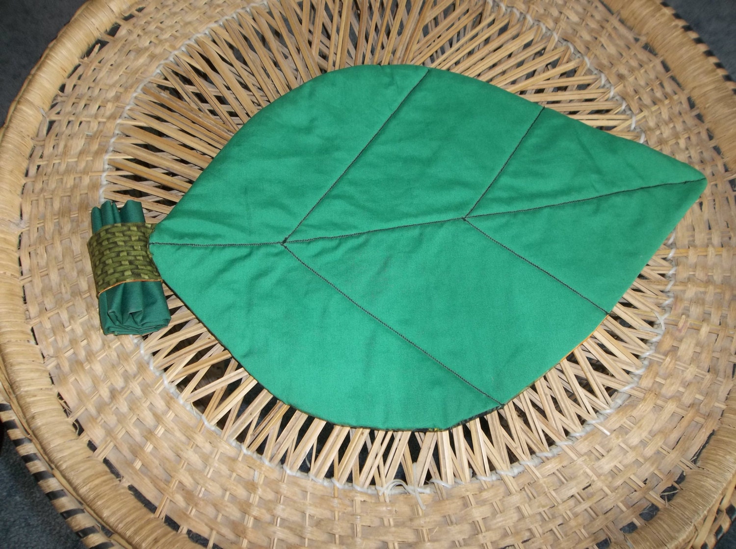 Quilted Leaf Place Mats With Napkin Holder. Cloth Napkin Included. - Etsy
