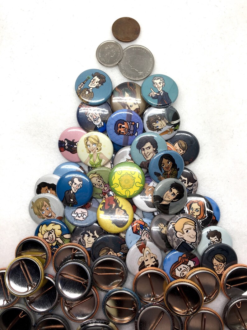 RANDOM SET Mystery Multi-fandom 1 Buttons - Etsy