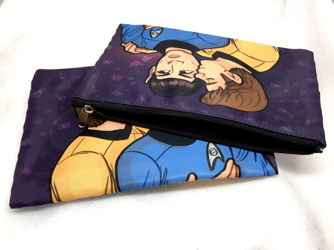 Star Trek TOS Kirk and Spock Ship Kiss Pouch - Etsy