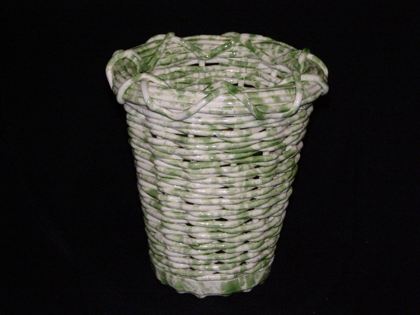 California Pottery Green/white Hand-weaved Planter Pot Ceramic Pat ...