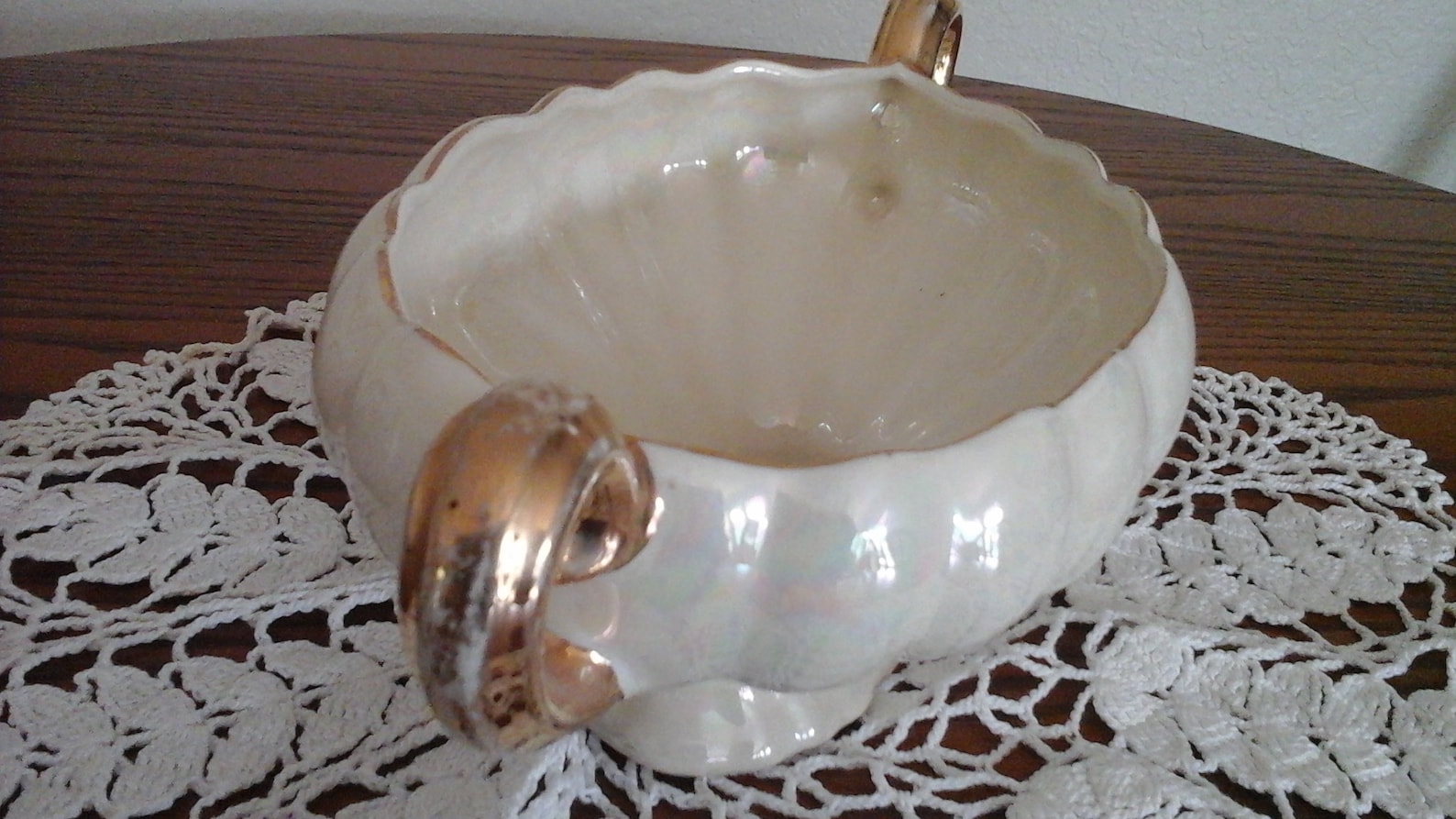 Vintage Pearl China Co. Hand Decorated 22 Kt. Gold Trim Lusterware ...