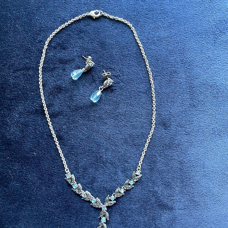 Avon Y Necklaces - Etsy