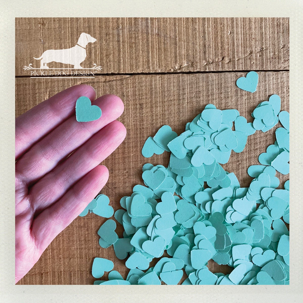DOLLAR DEAL! Mint. Heart Confetti (250 Count)