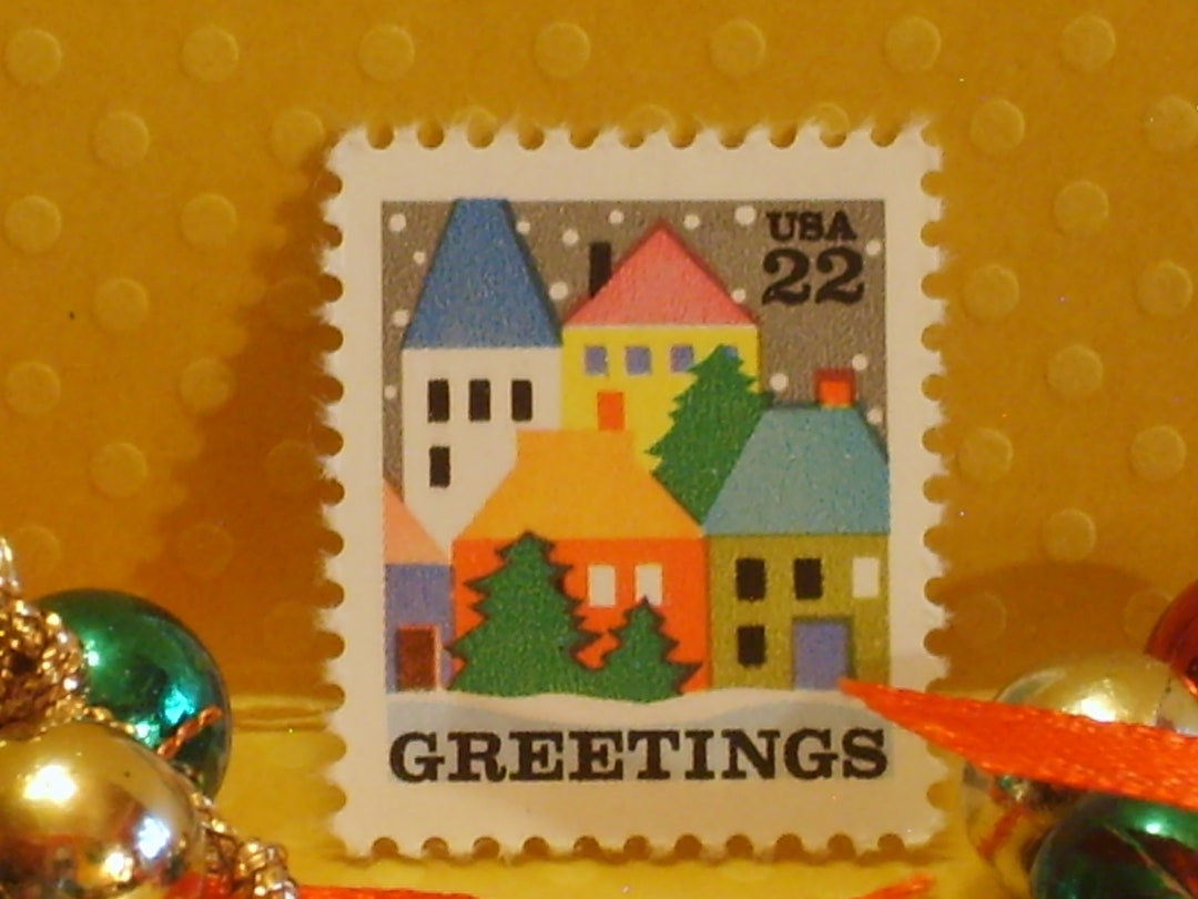 TEN Vintage Christmas United States Postage Stamps - 22c Village Scene ...
