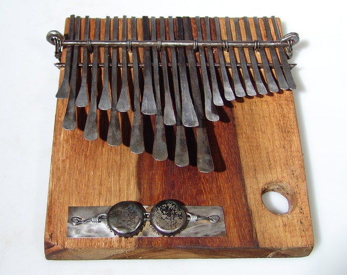 22 Key Shona Nhare ELECTRIC Mbira - Finger Piano Handmade in Zimbabwe ...