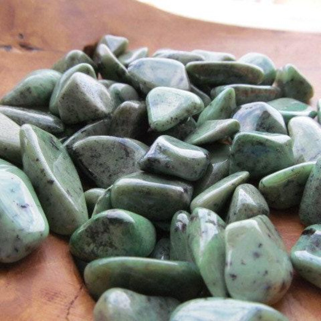 Grossularite 1/2 Inch + Tumbled Stone T56 - Etsy