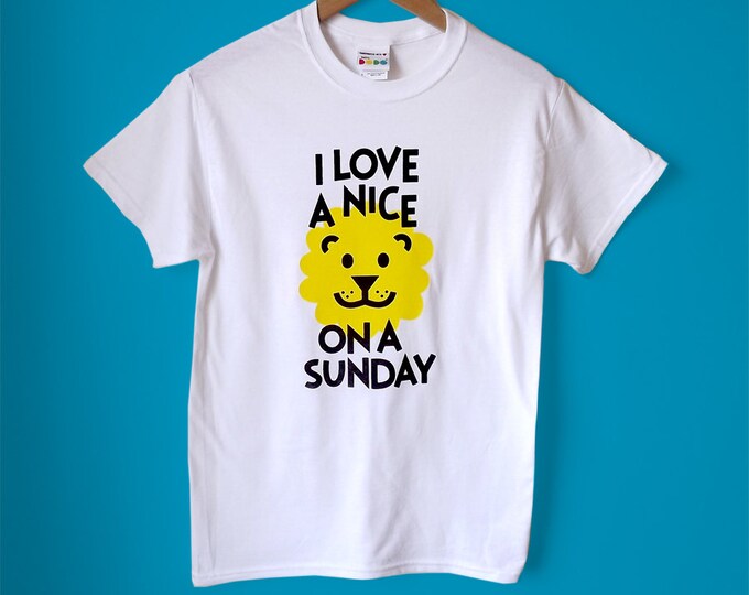 LION Tshirt Screenprint Tshirt Mens Screenprinted Tee Gifts - Etsy