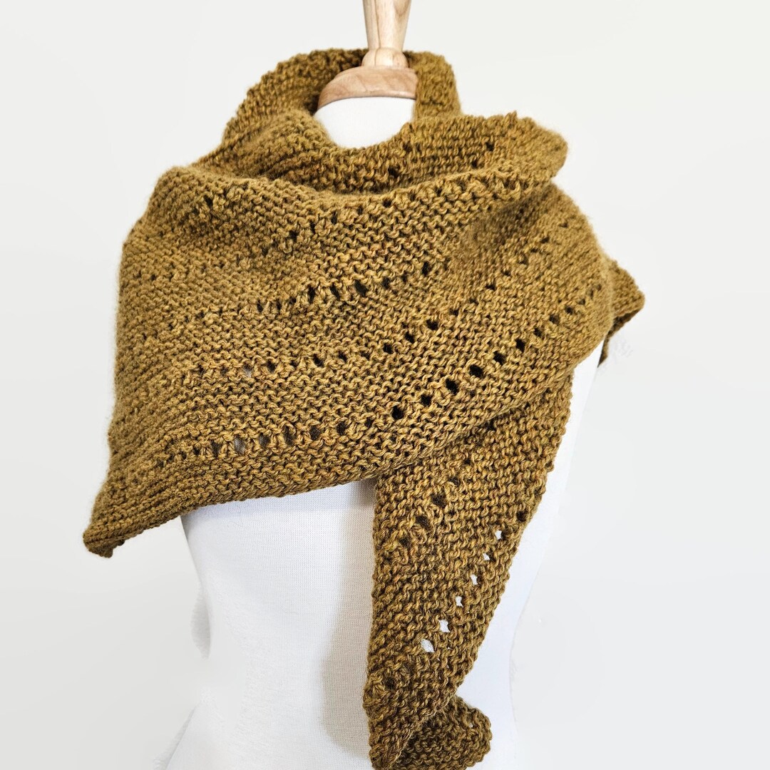 Simple Wide Wingspan Triangle Shawl Knitting Pattern With or Without ...