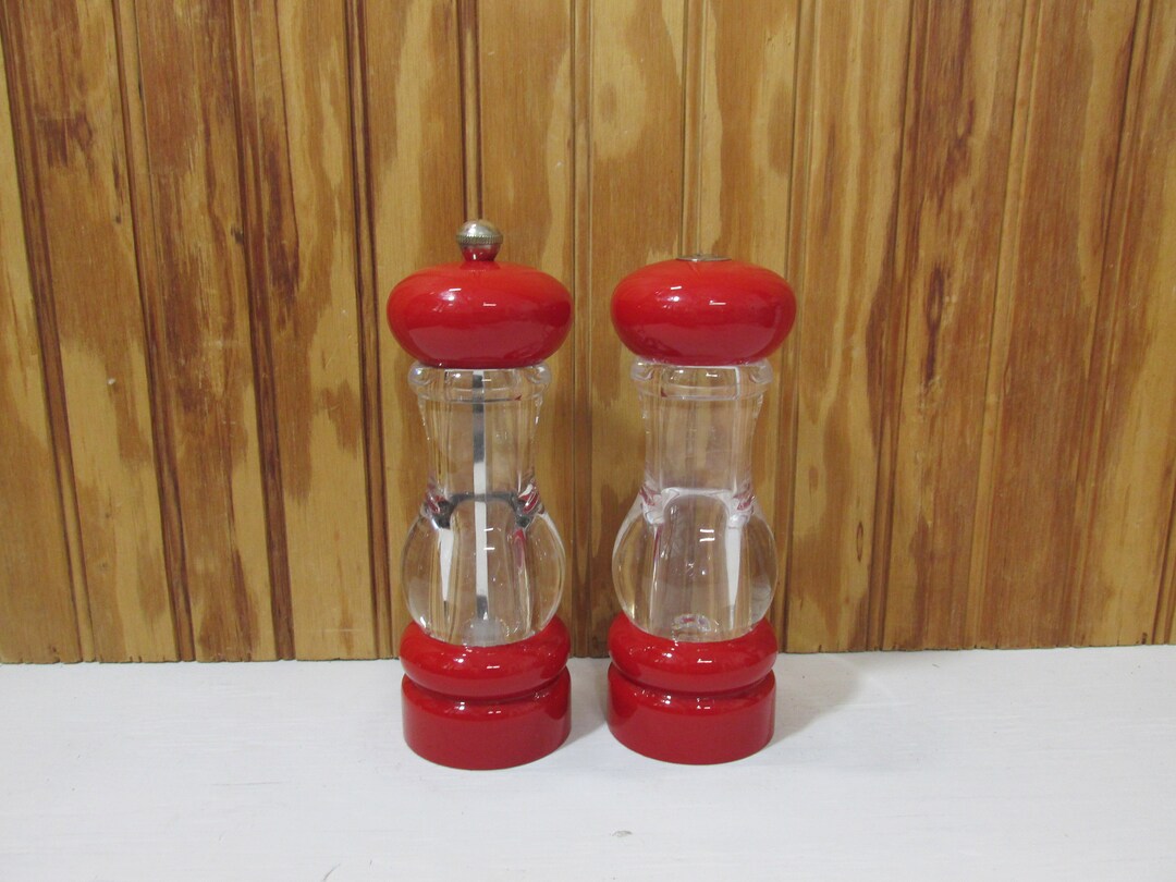 Vintage Olde Thompson Red and Clear Acrylic Plastic Salt and Pepper ...
