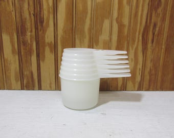 Vintage Tupperware Measuring Cups {plastic Tupper Ware Measuring Cup ...