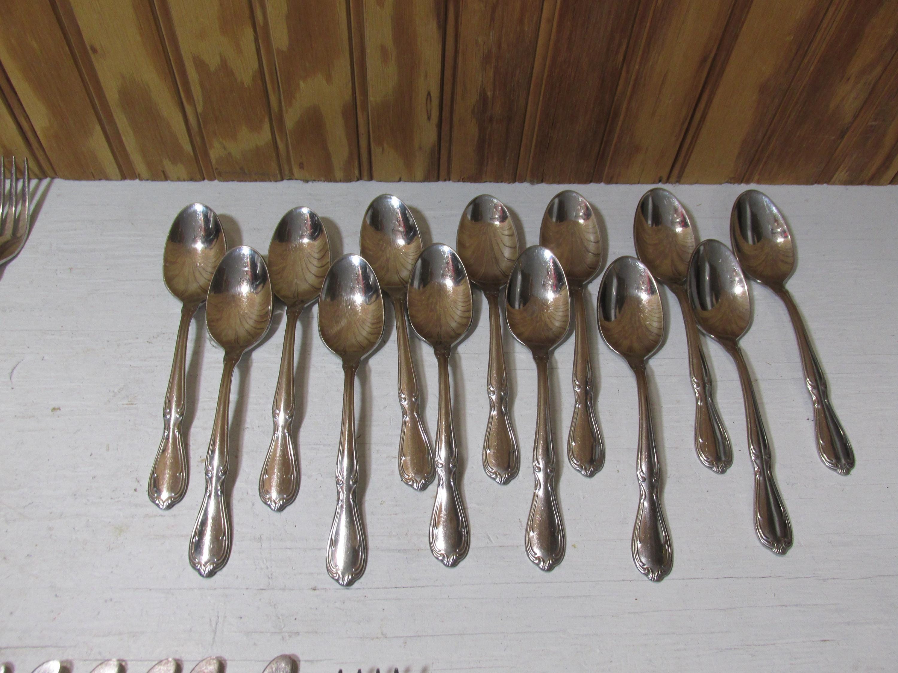 Vintage Rogers Cutlery Co. Stainless USA. Silverware Set Victorian ...
