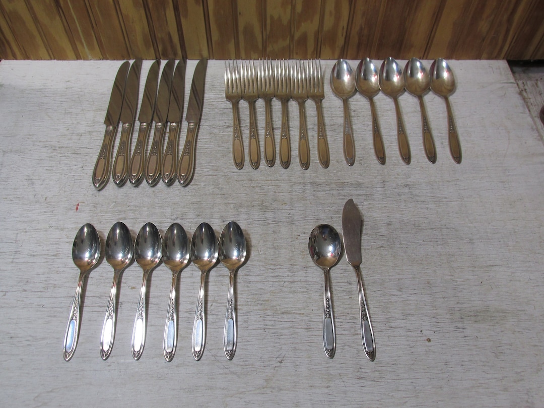 Vintage Oneida Ltd. Simon L. and George H. Rogers Co. Silverplate ...