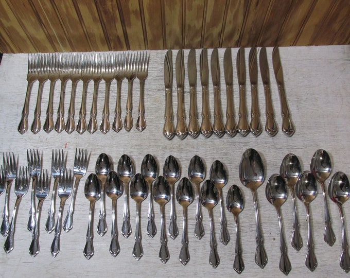 Vintage Oneidacraft Deluxe Stainless Chateau Silverware-flatware ...