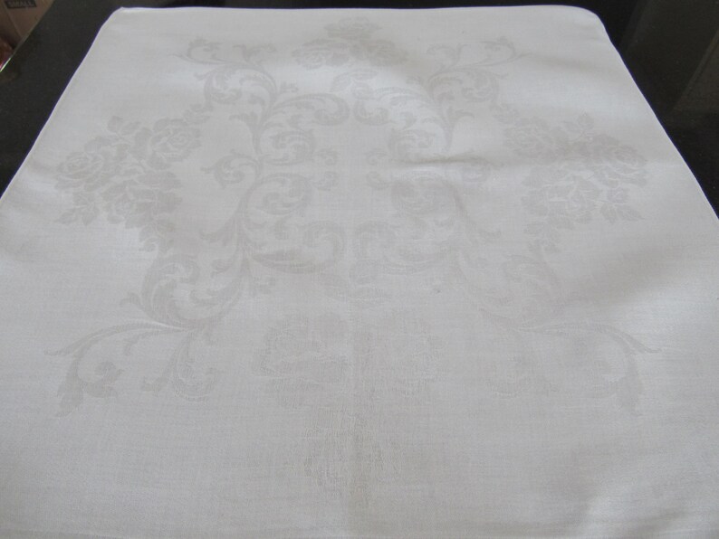 White Damask Napkins Motif Roses and Scrolls/vintage - Etsy