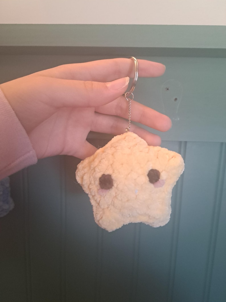 Star Crochet Key-chain: A Customizable Soft Accessory - Etsy