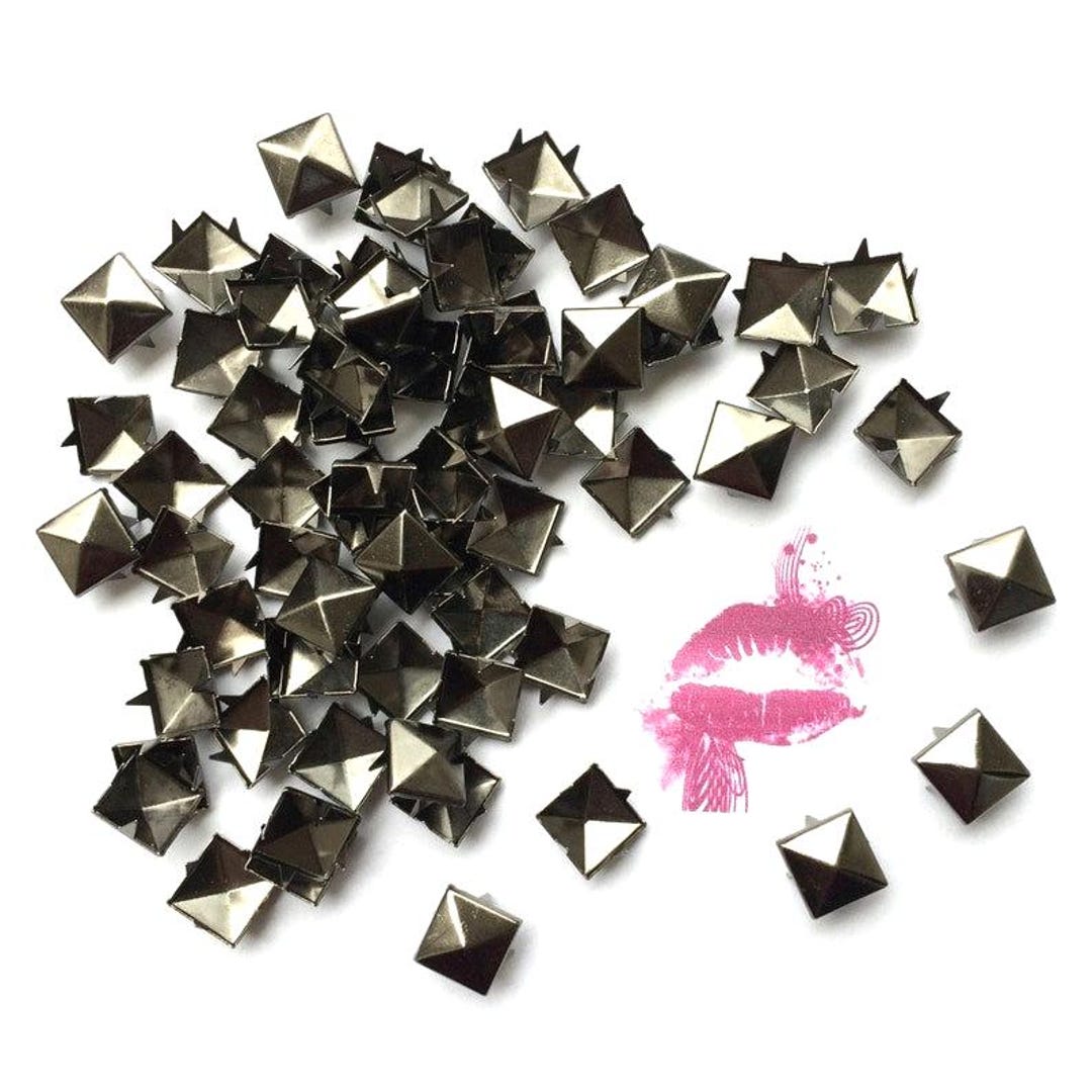 25pc Pyramid Prong Studs for Clothing, Leather, Jackets, Shoes, Dance ...