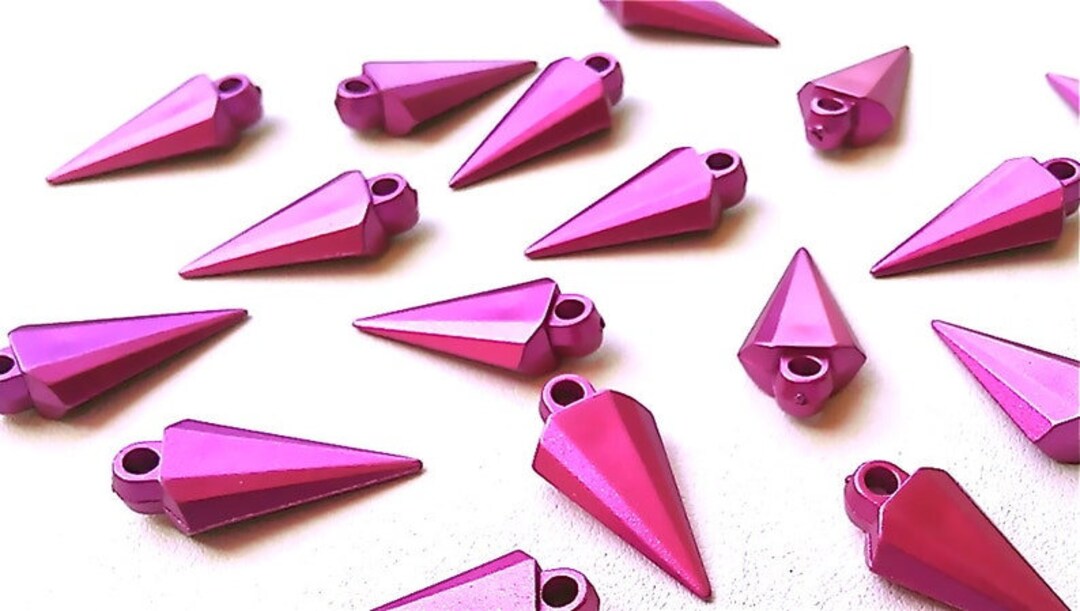 10pc Arrowhead Spike Beads. Arrow Shaped. High Quality. Crafting Idea ...