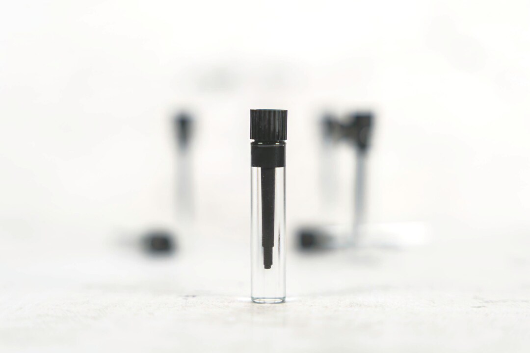 Essential Oil Sample Vial – Choose Your Scent | Aromatherapy Self-care ...